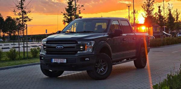 Pelēks Ford F-150 2018 Viļņa, ar dzinēja tilpumu 4.95 L un nobraukumu 171 tūkst. km par 33900 €, foto 9 vietnē AUTOMOTO.COM.LV