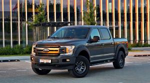 Pelēks Ford F-150 2018 Viļņa, ar dzinēja tilpumu 4.95 L un nobraukumu 171 tūkst. km par 33900 €, foto 14 vietnē AUTOMOTO.COM.LV