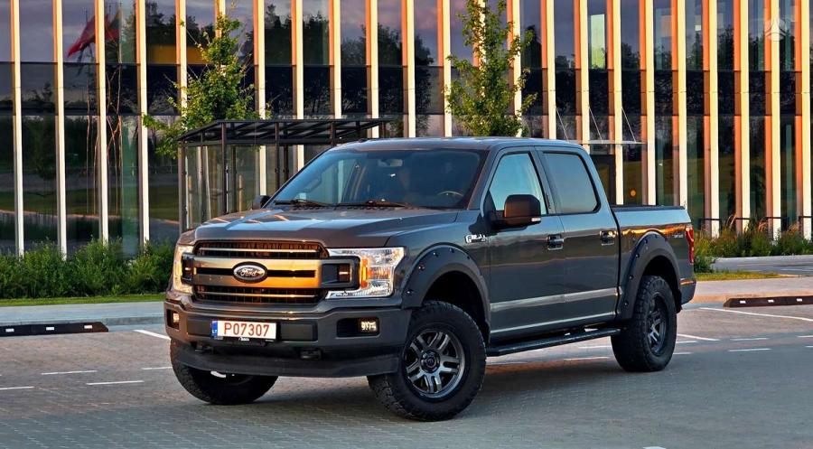 Pelēks Ford F-150 2018 Viļņa, ar dzinēja tilpumu 4.95 L un nobraukumu 171 tūkst. km par 33900 €, foto 14 vietnē AUTOMOTO.COM.LV