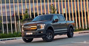 Pelēks Ford F-150 2018 Viļņa, ar dzinēja tilpumu 4.95 L un nobraukumu 171 tūkst. km par 33900 €, foto 15 vietnē AUTOMOTO.COM.LV