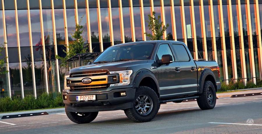 Pelēks Ford F-150 2018 Viļņa, ar dzinēja tilpumu 4.95 L un nobraukumu 171 tūkst. km par 33900 €, foto 15 vietnē AUTOMOTO.COM.LV