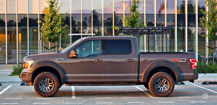 Pelēks Ford F-150 2018 Viļņa, ar dzinēja tilpumu 4.95 L un nobraukumu 171 tūkst. km par 33900 €, foto 19 vietnē AUTOMOTO.COM.LV