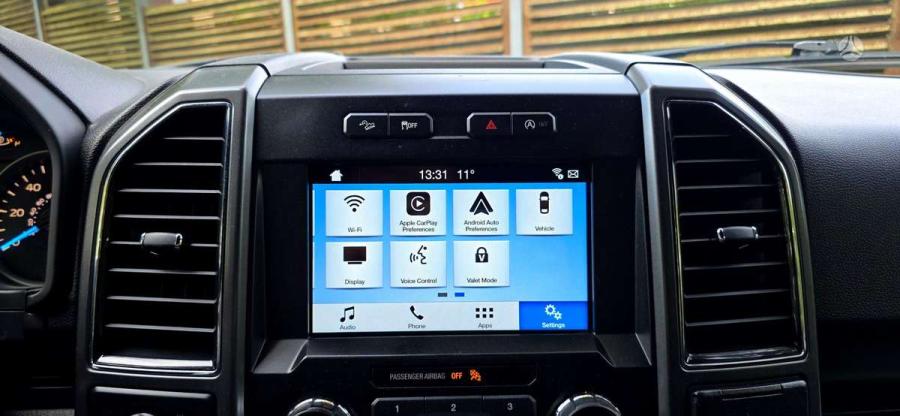 Pelēks Ford F-150 2018 Viļņa, ar dzinēja tilpumu 4.95 L un nobraukumu 171 tūkst. km par 33900 €, foto 26 vietnē AUTOMOTO.COM.LV
