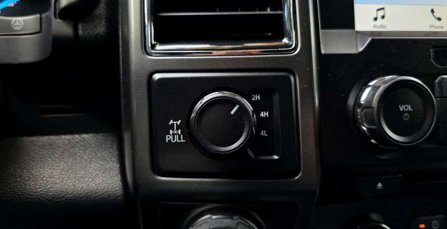 Pelēks Ford F-150 2018 Viļņa, ar dzinēja tilpumu 4.95 L un nobraukumu 171 tūkst. km par 33900 €, foto 30 vietnē AUTOMOTO.COM.LV