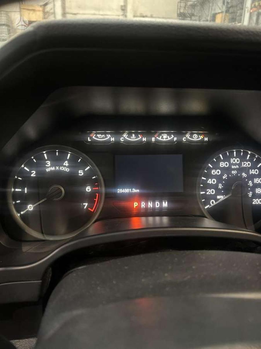 Pelēks Ford F-150 2019 Kauņa, ar dzinēja tilpumu 3.49 L un nobraukumu 250 tūkst. km par 8600 €, foto 10 vietnē AUTOMOTO.COM.LV
