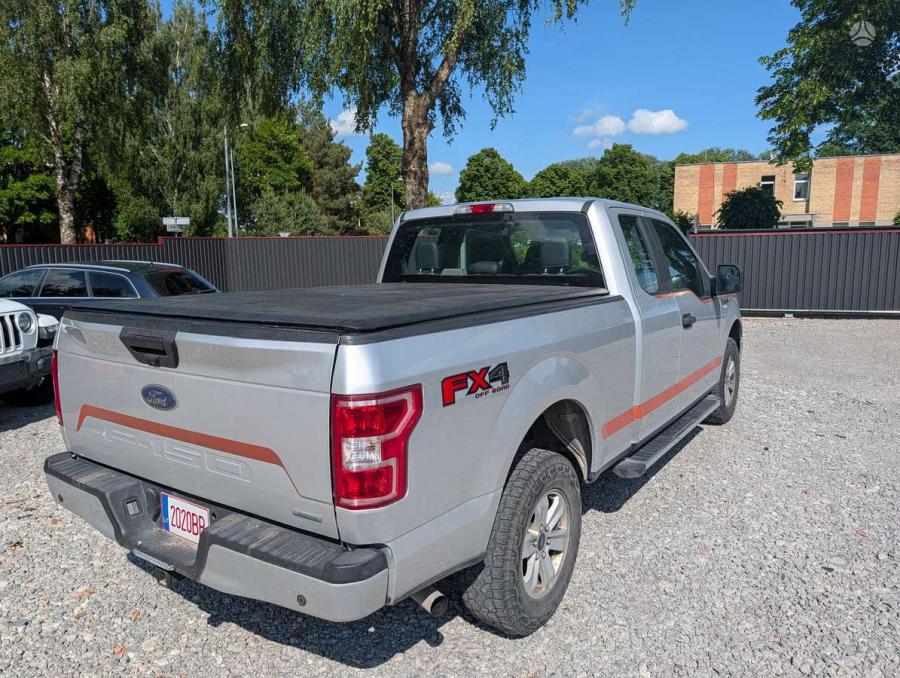 Pelēks Ford F-150 2019 Jurbarkas, ar dzinēja tilpumu 3.49 L un nobraukumu 350 tūkst. km par 16500 €, foto 4 vietnē AUTOMOTO.COM.LV