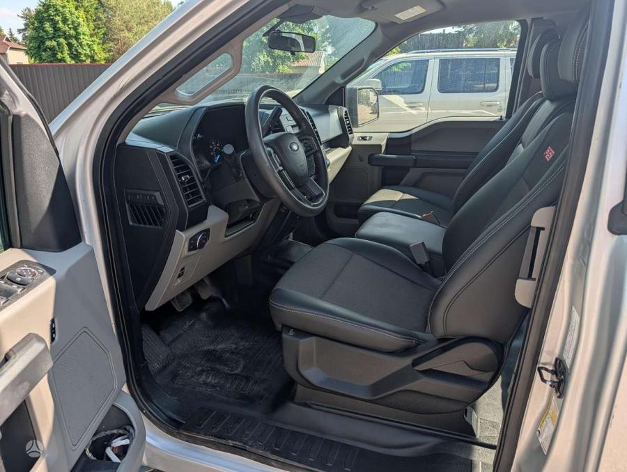 Pelēks Ford F-150 2019 Jurbarkas, ar dzinēja tilpumu 3.49 L un nobraukumu 350 tūkst. km par 16500 €, foto 6 vietnē AUTOMOTO.COM.LV