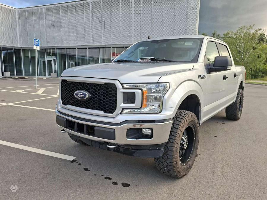 Grey Ford F-150 2019 in Alytus, with an engine capacity of 5.00 L and mileage of 185 thousand km for 20950 €, photo 3 on AUTOMOTO.COM.LV