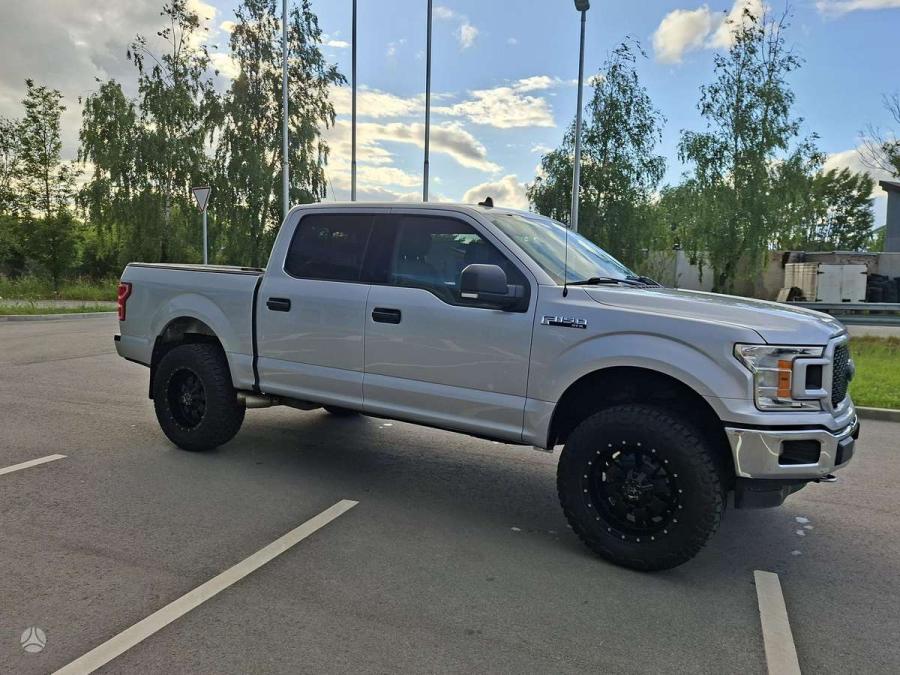 Grey Ford F-150 2019 in Alytus, with an engine capacity of 5.00 L and mileage of 185 thousand km for 20950 €, photo 5 on AUTOMOTO.COM.LV