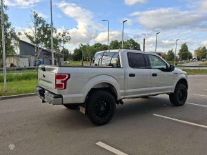 Grey Ford F-150 2019 in Alytus, with an engine capacity of 5.00 L and mileage of 185 thousand km for 20950 €, photo 6 on AUTOMOTO.COM.LV