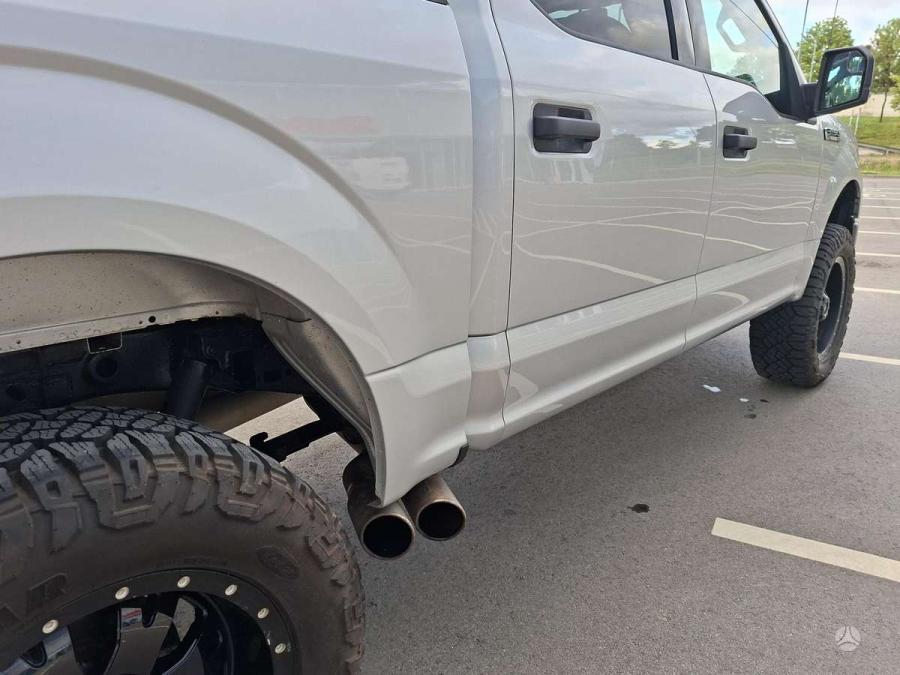 Grey Ford F-150 2019 in Alytus, with an engine capacity of 5.00 L and mileage of 185 thousand km for 20950 €, photo 8 on AUTOMOTO.COM.LV