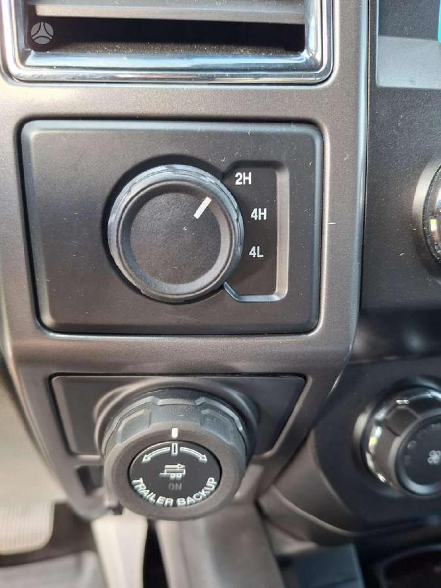 Grey Ford F-150 2019 in Alytus, with an engine capacity of 5.00 L and mileage of 185 thousand km for 20950 €, photo 18 on AUTOMOTO.COM.LV
