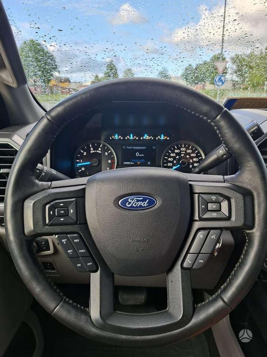 Grey Ford F-150 2019 in Alytus, with an engine capacity of 5.00 L and mileage of 185 thousand km for 20950 €, photo 22 on AUTOMOTO.COM.LV