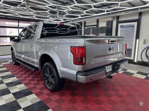 Grey Ford F-150 2020 in Vilnius, with an engine capacity of 3.49 L and mileage of 100 thousand km for 48500 €, photo 5 on AUTOMOTO.COM.LV