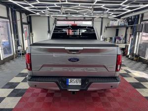 Grey Ford F-150 2020 in Vilnius, with an engine capacity of 3.49 L and mileage of 100 thousand km for 48500 €, photo 7 on AUTOMOTO.COM.LV
