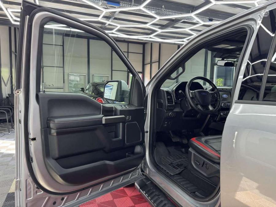 Grey Ford F-150 2020 in Vilnius, with an engine capacity of 3.49 L and mileage of 100 thousand km for 48500 €, photo 14 on AUTOMOTO.COM.LV