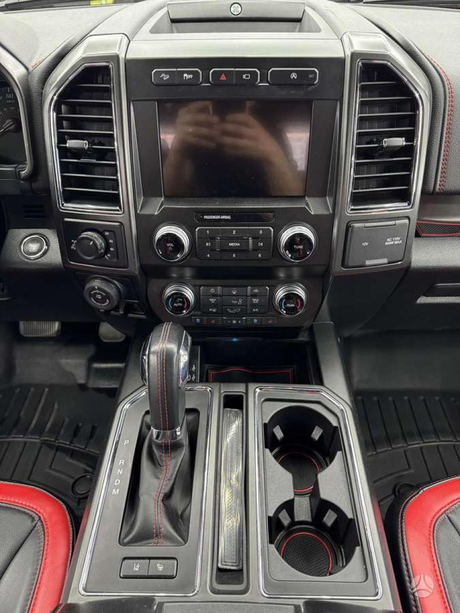 Grey Ford F-150 2020 in Vilnius, with an engine capacity of 3.49 L and mileage of 100 thousand km for 48500 €, photo 21 on AUTOMOTO.COM.LV