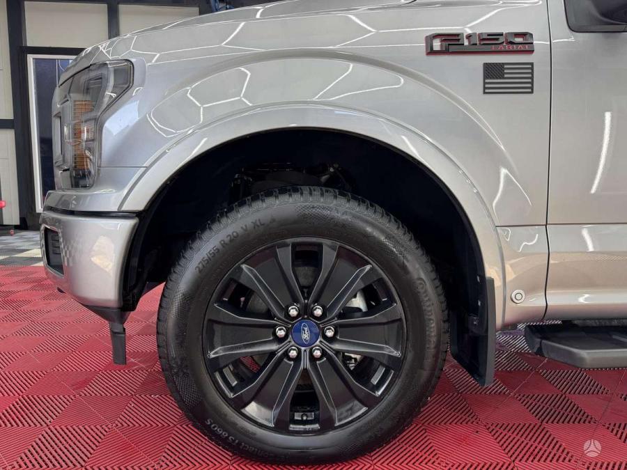 Grey Ford F-150 2020 in Vilnius, with an engine capacity of 3.49 L and mileage of 100 thousand km for 48500 €, photo 26 on AUTOMOTO.COM.LV