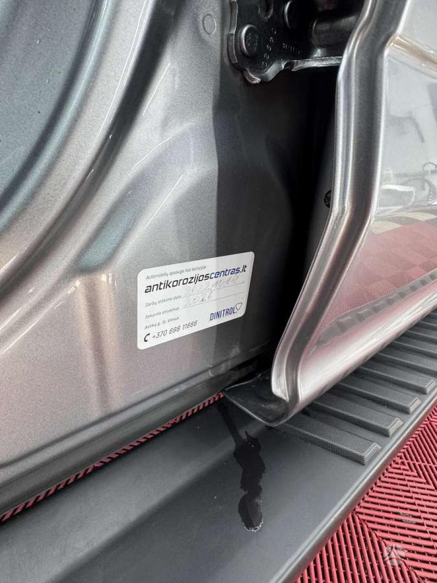Grey Ford F-150 2020 in Vilnius, with an engine capacity of 3.49 L and mileage of 100 thousand km for 48500 €, photo 37 on AUTOMOTO.COM.LV