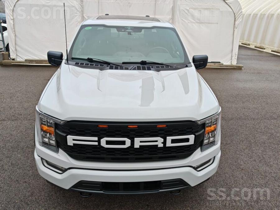 Pelēks Ford F-150 2023 Jelgava, ar dzinēja tilpumu 3.50 L un nobraukumu 26 tūkst. km par 51990 €, foto 3 vietnē AUTOMOTO.COM.LV