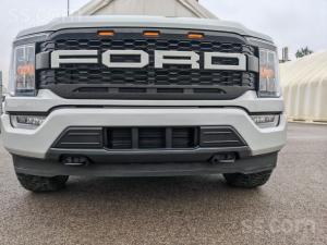 Pelēks Ford F-150 2023 Jelgava, ar dzinēja tilpumu 3.50 L un nobraukumu 26 tūkst. km par 51990 €, foto 33 vietnē AUTOMOTO.COM.LV