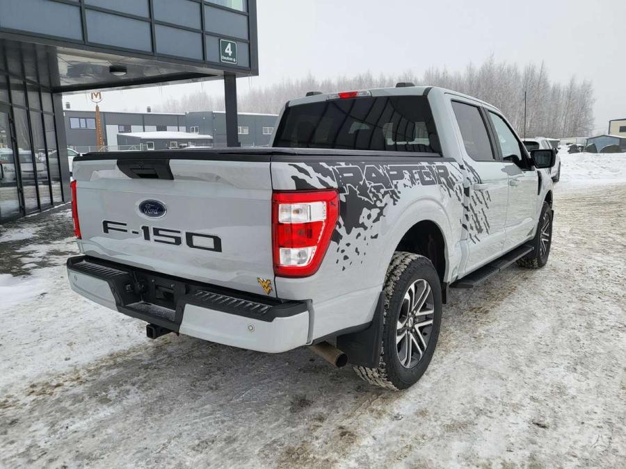 Grey Ford F-150 2023 in Siauliai, with an engine capacity of 5.04 L and mileage of 55 thousand km for 46450 €, photo 7 on AUTOMOTO.COM.LV