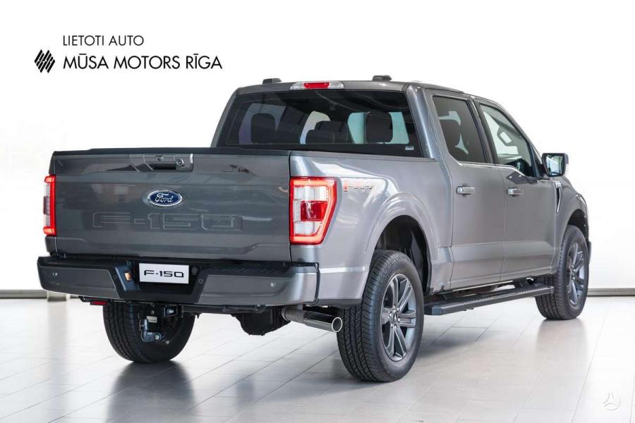 Grey Ford F-150 2024 in Riga, with an engine capacity of 5.00 L and mileage of 0 thousand km for 73000 €, photo 3 on AUTOMOTO.COM.LV