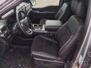 Grey Ford F-150 2024 in Jelgava, with an engine capacity of 3.50 L and mileage of 34 thousand km for 45900 €, photo 9 on AUTOMOTO.COM.LV