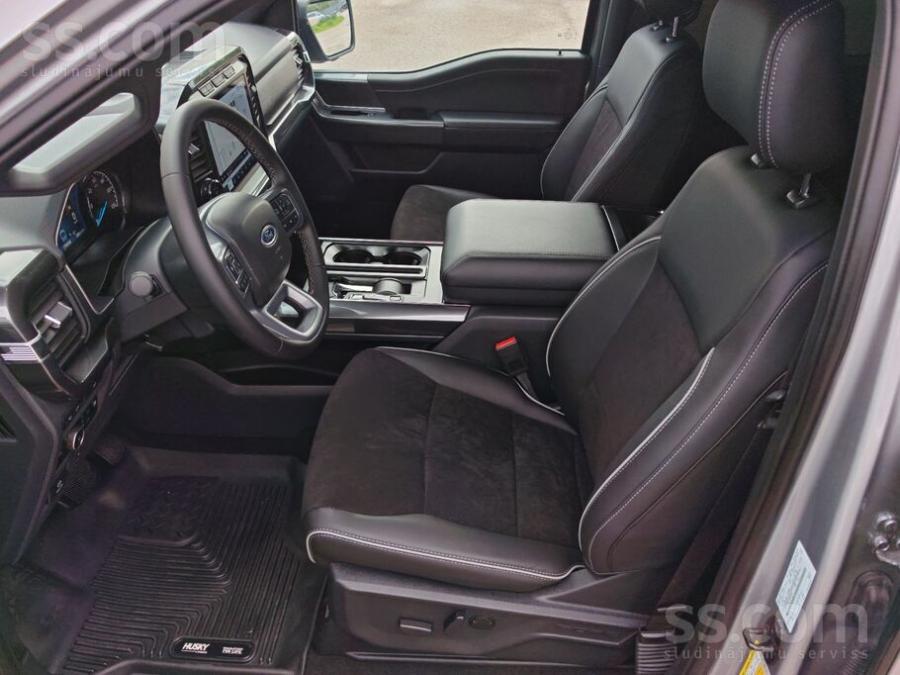 Grey Ford F-150 2024 in Jelgava, with an engine capacity of 3.50 L and mileage of 34 thousand km for 45900 €, photo 9 on AUTOMOTO.COM.LV