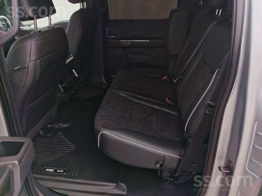 Grey Ford F-150 2024 in Jelgava, with an engine capacity of 3.50 L and mileage of 34 thousand km for 45900 €, photo 13 on AUTOMOTO.COM.LV