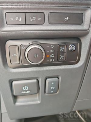 Grey Ford F-150 2024 in Jelgava, with an engine capacity of 3.50 L and mileage of 34 thousand km for 45900 €, photo 18 on AUTOMOTO.COM.LV