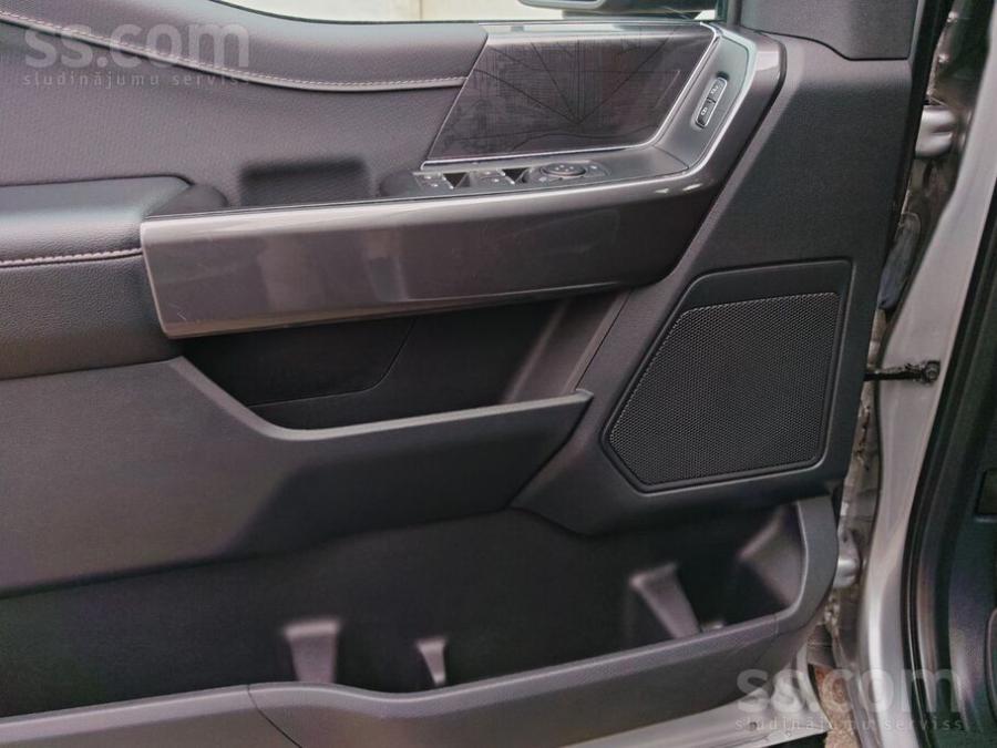 Grey Ford F-150 2024 in Jelgava, with an engine capacity of 3.50 L and mileage of 34 thousand km for 45900 €, photo 20 on AUTOMOTO.COM.LV