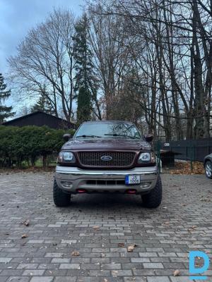 Ford F-150 2002 in Riga, with an engine capacity of 0.00 L and mileage of 190 thousand km for 12000 €, photo 3 on AUTOMOTO.COM.LV
