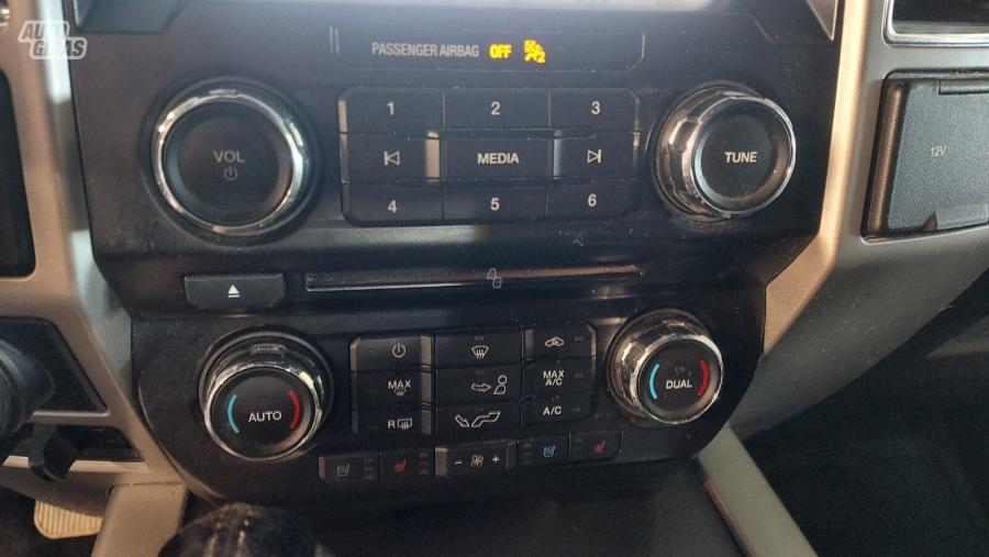 Ford F-150 2016 Alīta, ar dzinēja tilpumu 3.50 L un nobraukumu 280 tūkst. km par 11000 €, foto 12 vietnē AUTOMOTO.COM.LV