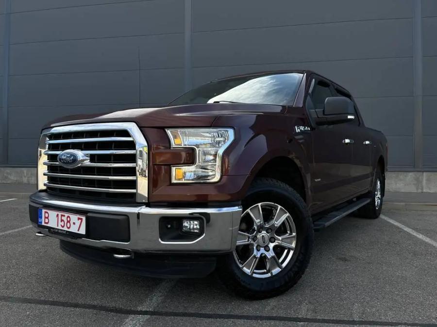 Red Ford F-150 2016 in Riga, with an engine capacity of 2.70 L and mileage of 97 thousand km for 26990 €, photo 4 on AUTOMOTO.COM.LV