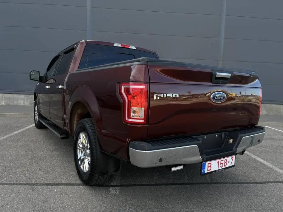Red Ford F-150 2016 in Riga, with an engine capacity of 2.70 L and mileage of 97 thousand km for 26990 €, photo 5 on AUTOMOTO.COM.LV