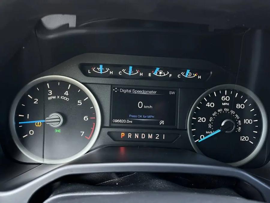 Red Ford F-150 2016 in Riga, with an engine capacity of 2.70 L and mileage of 97 thousand km for 26990 €, photo 17 on AUTOMOTO.COM.LV