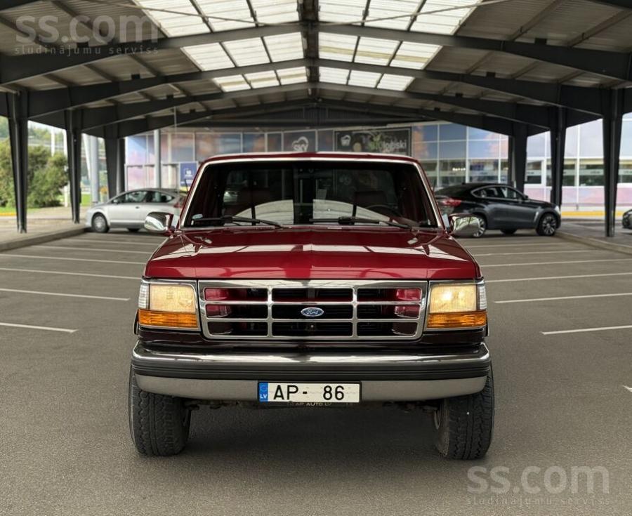 Sarkans Ford F-150 1995 Rīga, ar dzinēja tilpumu 5.00 L un nobraukumu 0 tūkst. km par 18500 €, foto 3 vietnē AUTOMOTO.COM.LV