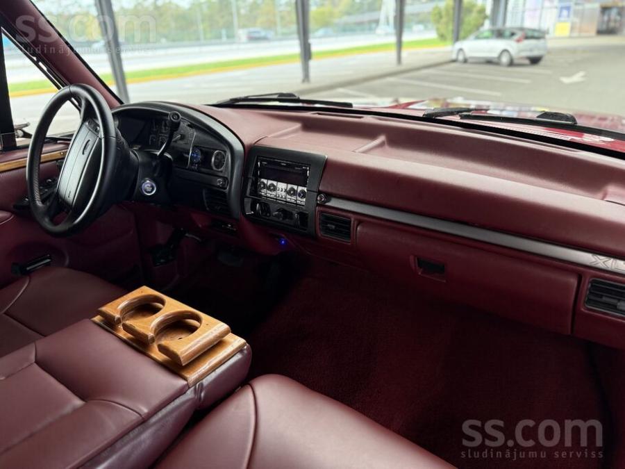 Sarkans Ford F-150 1995 Rīga, ar dzinēja tilpumu 5.00 L un nobraukumu 0 tūkst. km par 18500 €, foto 11 vietnē AUTOMOTO.COM.LV