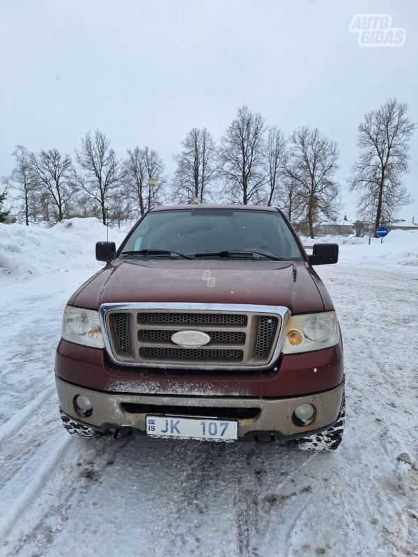 Red Ford F-150 2005 in Klaipeda, with an engine capacity of 5.40 L and mileage of 249 thousand km for 8777 €, photo 3 on AUTOMOTO.COM.LV