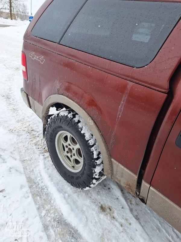 Red Ford F-150 2005 in Klaipeda, with an engine capacity of 5.40 L and mileage of 249 thousand km for 8777 €, photo 9 on AUTOMOTO.COM.LV