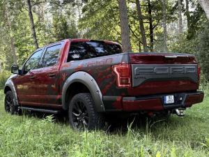 Red Ford F-150 2015 in Jelgava, with an engine capacity of 5.00 L and mileage of 281 thousand km for 29900 €, photo 4 on AUTOMOTO.COM.LV