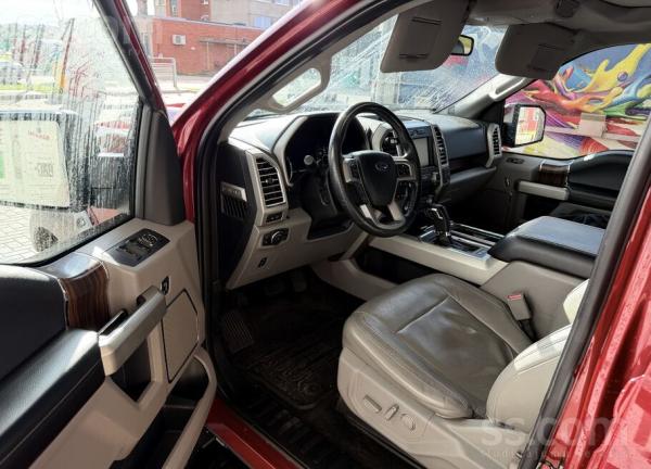 Red Ford F-150 2015 in Jelgava, with an engine capacity of 5.00 L and mileage of 281 thousand km for 29900 €, photo 8 on AUTOMOTO.COM.LV
