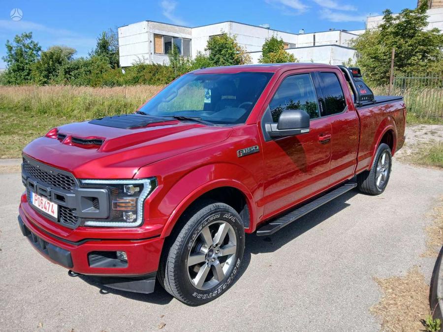 Red Ford F-150 2017 in Alytus, with an engine capacity of 4.95 L and mileage of 43 thousand km for 31000 €, photo 1 on AUTOMOTO.COM.LV