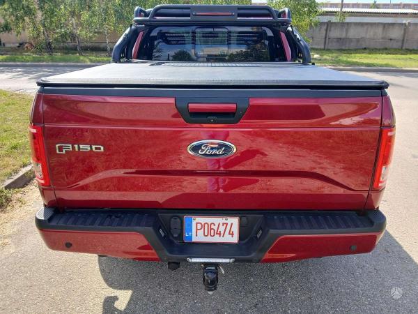 Red Ford F-150 2017 in Alytus, with an engine capacity of 4.95 L and mileage of 43 thousand km for 31000 €, photo 8 on AUTOMOTO.COM.LV