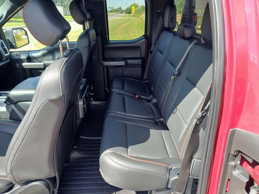 Red Ford F-150 2017 in Alytus, with an engine capacity of 4.95 L and mileage of 43 thousand km for 31000 €, photo 25 on AUTOMOTO.COM.LV