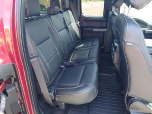 Red Ford F-150 2017 in Alytus, with an engine capacity of 4.95 L and mileage of 43 thousand km for 31000 €, photo 26 on AUTOMOTO.COM.LV