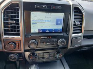 Red Ford F-150 2017 in Alytus, with an engine capacity of 4.95 L and mileage of 43 thousand km for 31000 €, photo 33 on AUTOMOTO.COM.LV