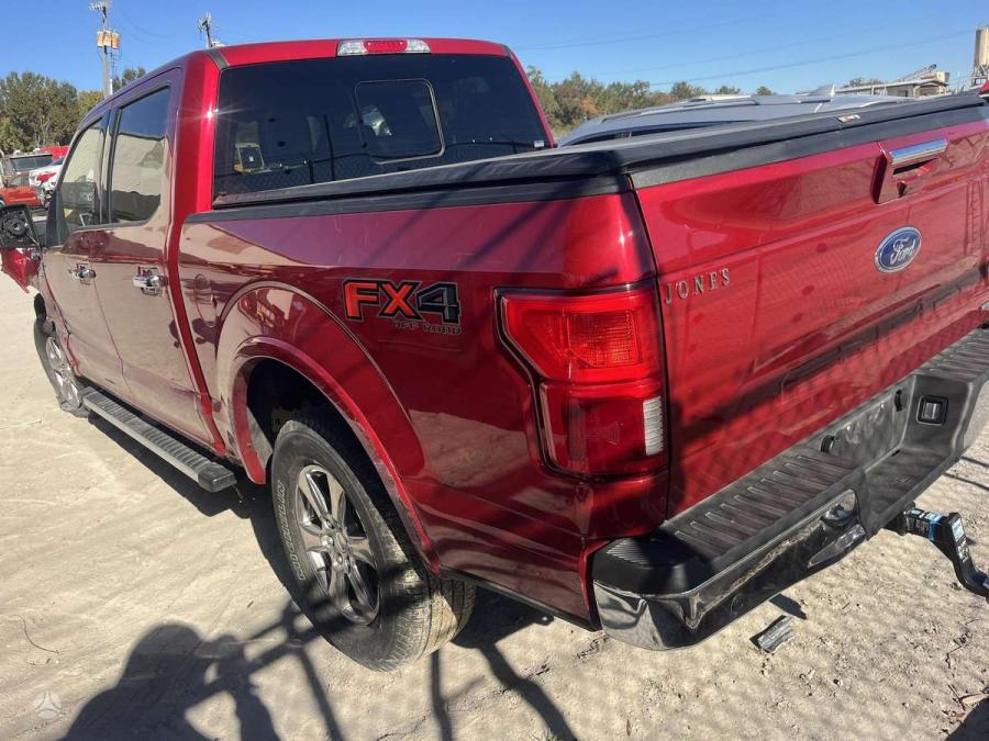 Sarkans Ford F-150 2020 Šauļi, ar dzinēja tilpumu 3.49 L un nobraukumu 87 tūkst. km par 19300 €, foto 15 vietnē AUTOMOTO.COM.LV