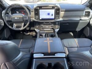 Sarkans Ford F-150 2022 Rīga, ar dzinēja tilpumu 3.50 L un nobraukumu 49 tūkst. km par 95000 €, foto 24 vietnē AUTOMOTO.COM.LV